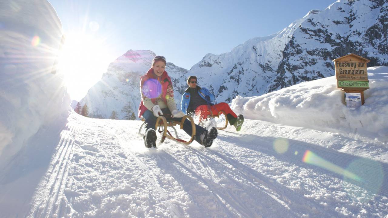 Rodeln in Tirol - Verwöhnhotel Kristall